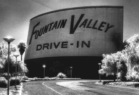 #2016-12-18 | Fountain Valley Drive-in – shop.YourDailyPhotograph.com